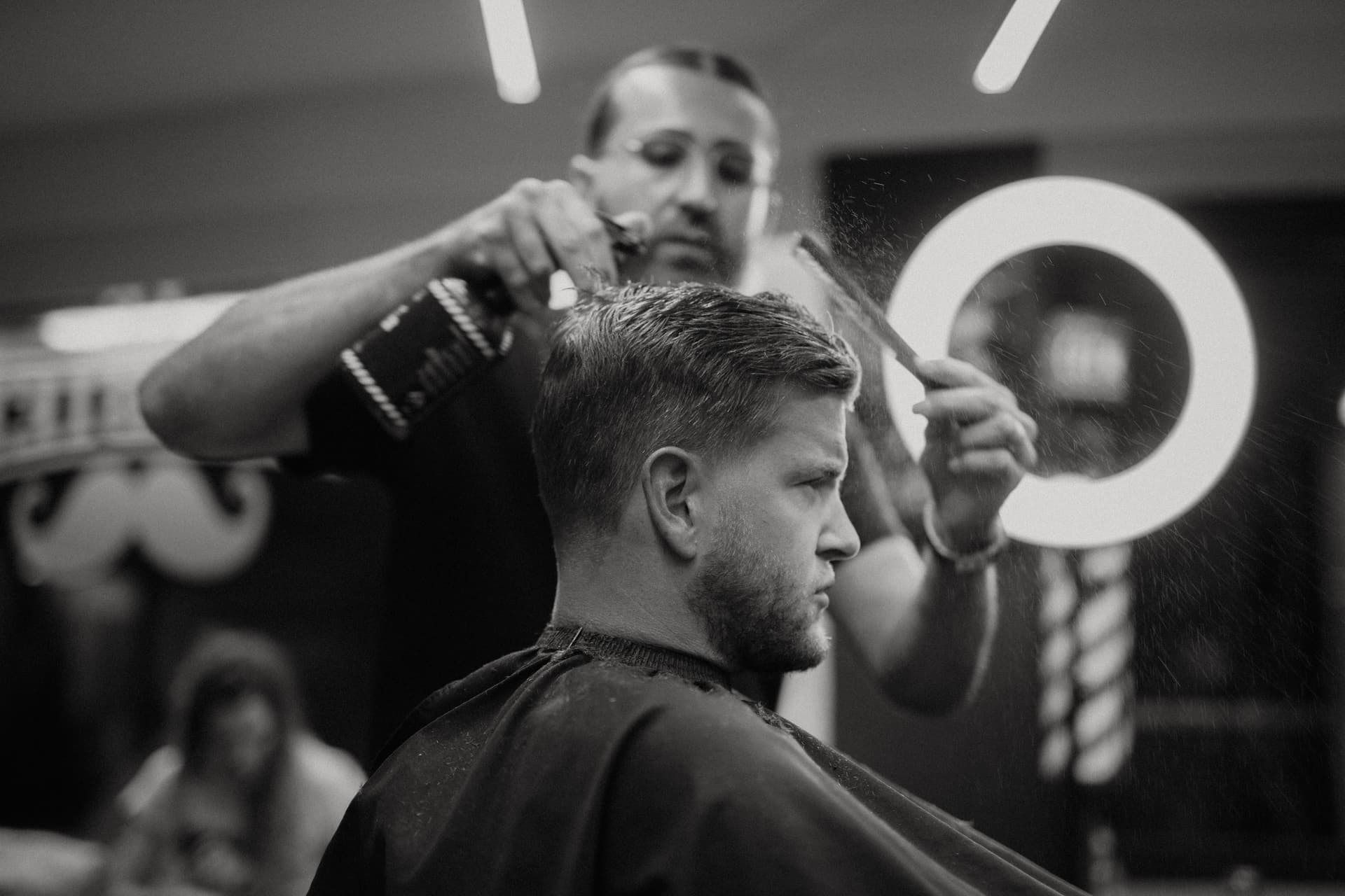 Légende du Barbier | Barbier à Lausanne – Réservation en ligne