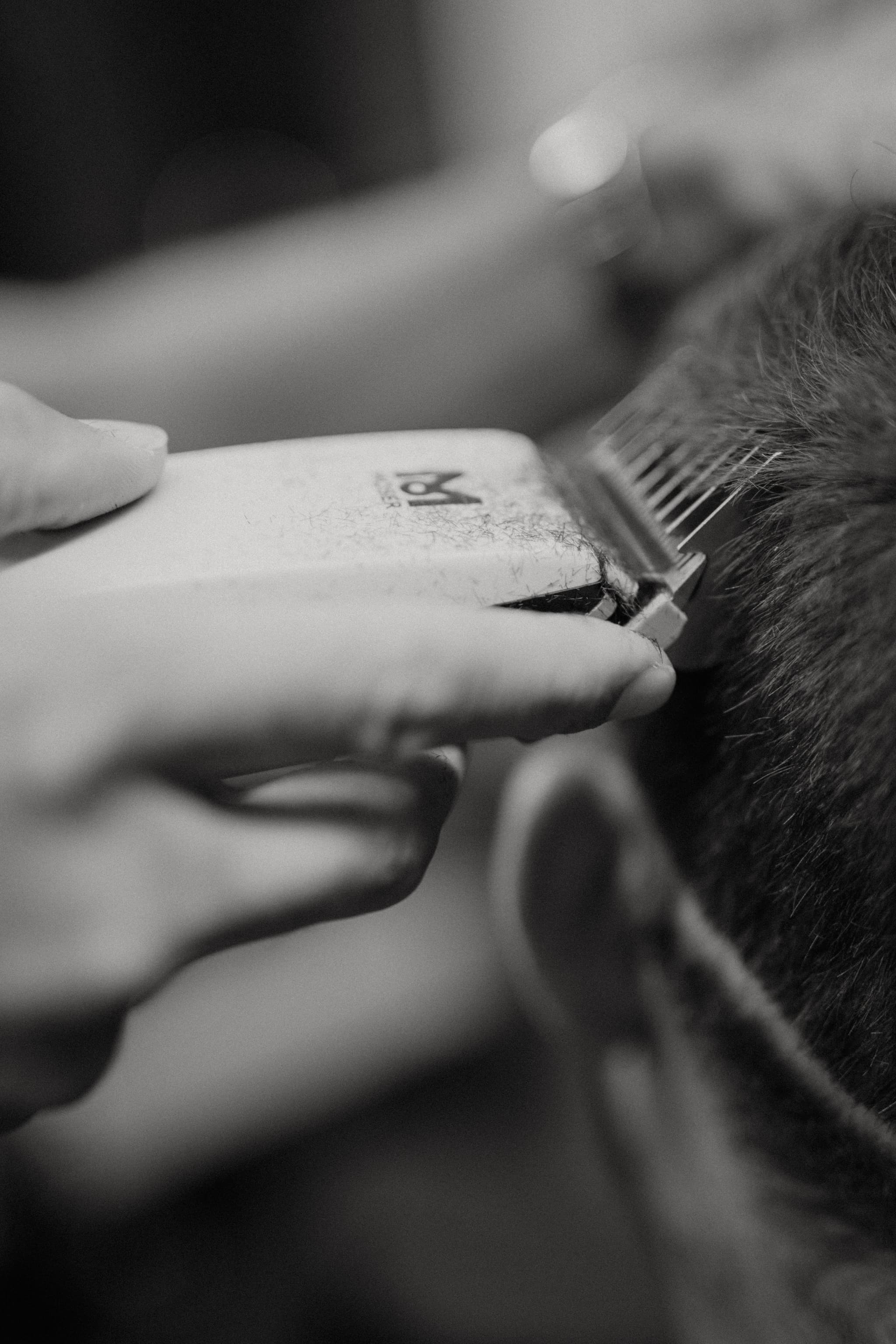 Légende du Barbier | Meilleur Barbier à Lausanne - Coupe Homme & Barbe